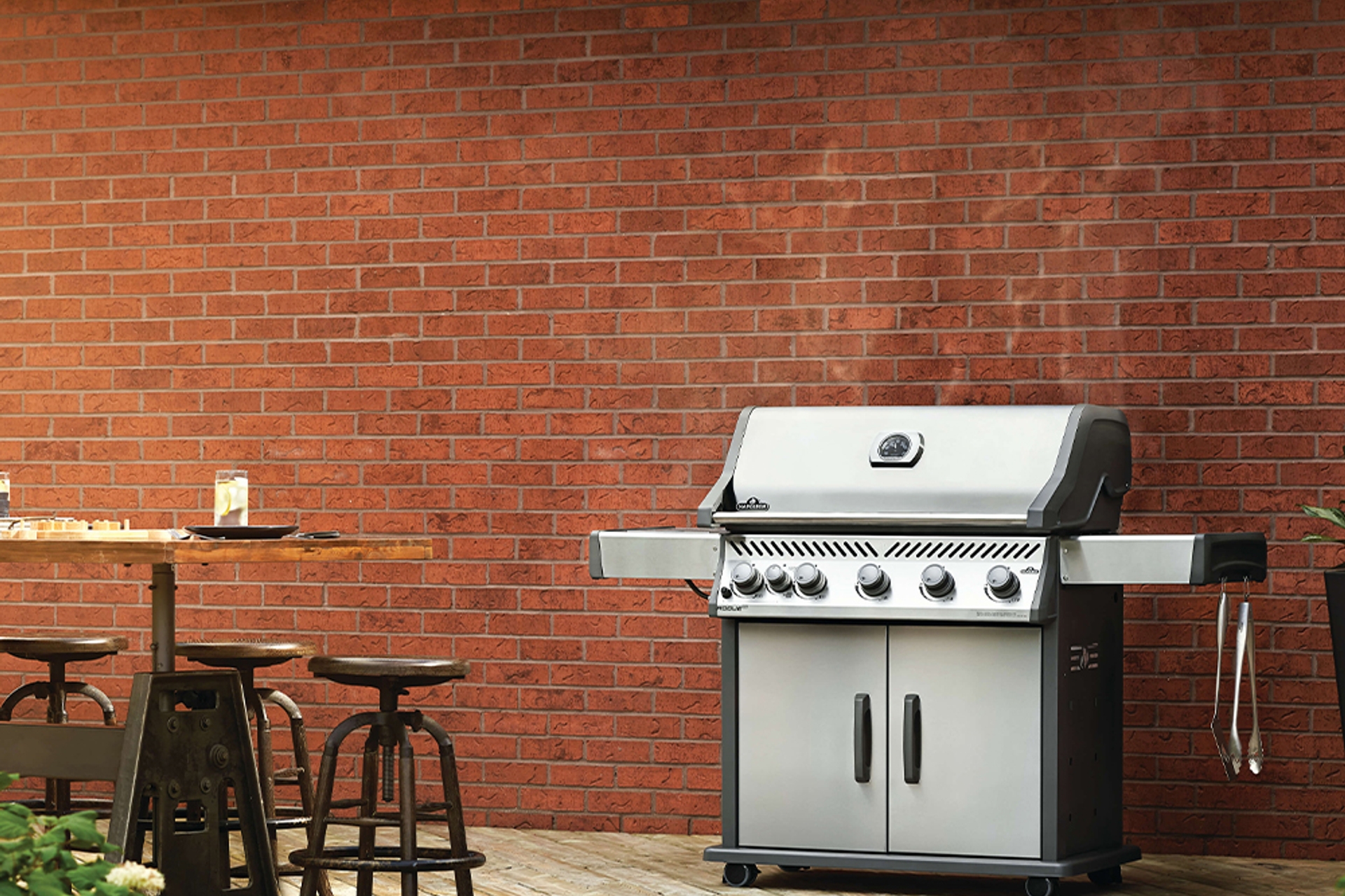 NAPOLEON ROGUE XT 625 SIB GAZLI MANGAL FİYATI - Vivense