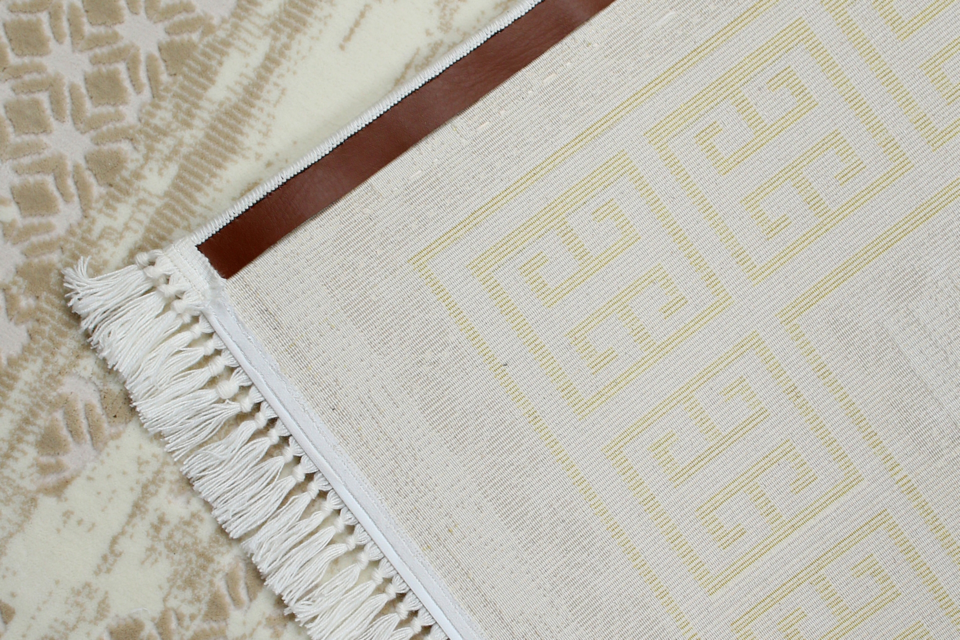 ARZA SERİSİ KLASİK DOKUMA HALI AZRA4736, KREM GOLD FİYATI - Vivense