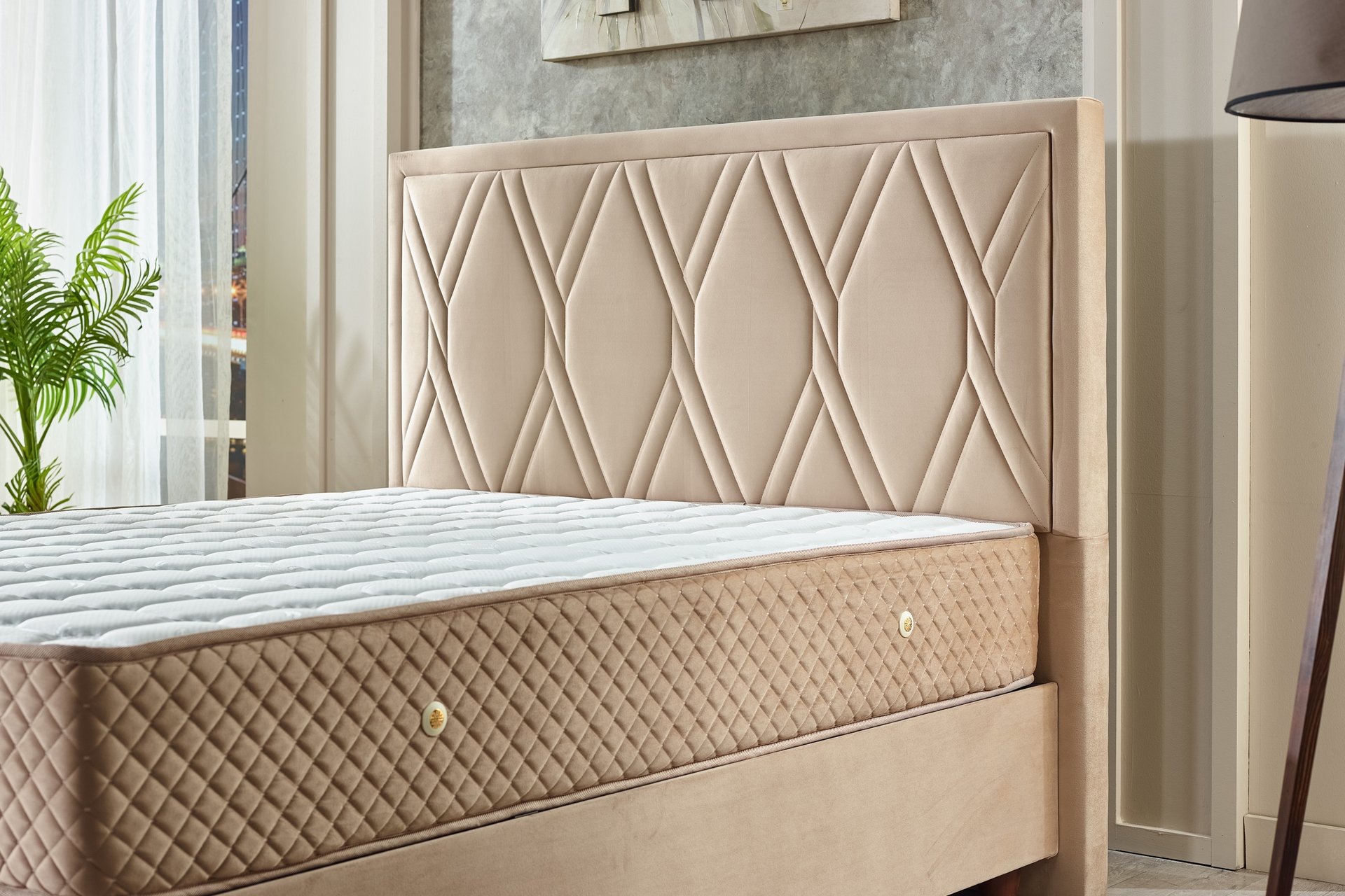 REİNA IRON BAZA BAŞLIK YATAK SETİ, 180X200 FİYATI - Vivense