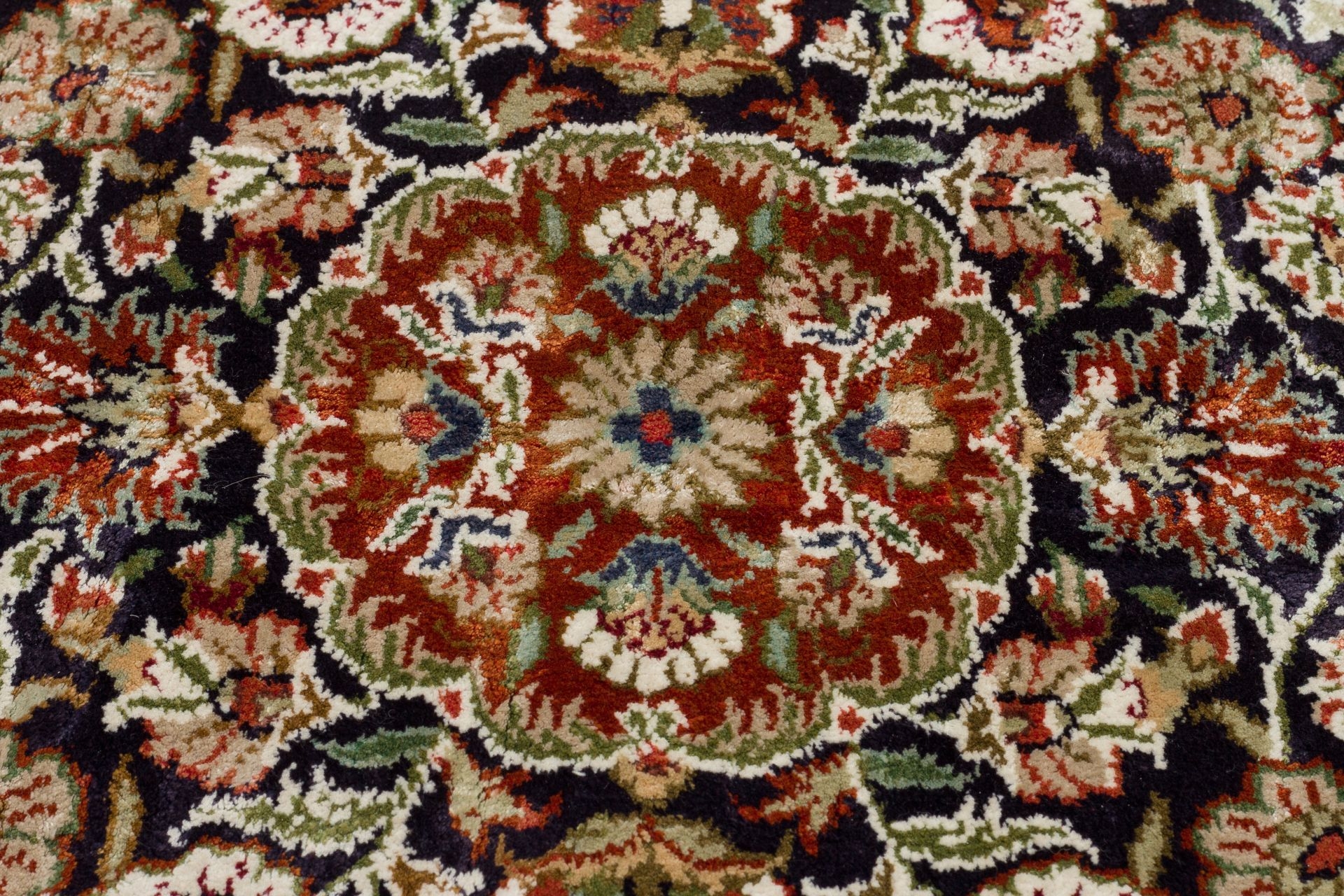 EL DOKUMA PAKİSTAN İPEK HALISI, 125X190 CM FİYATI - Vivense