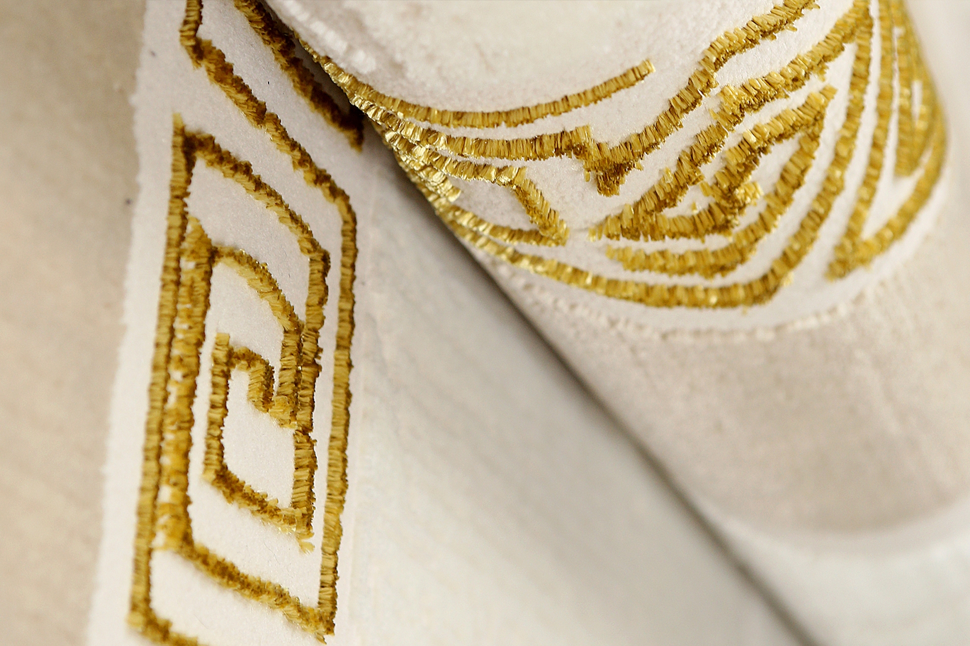 ARZA SERİSİ KLASİK DOKUMA HALI AZRA4547, KREM GOLD FİYATI - Vivense