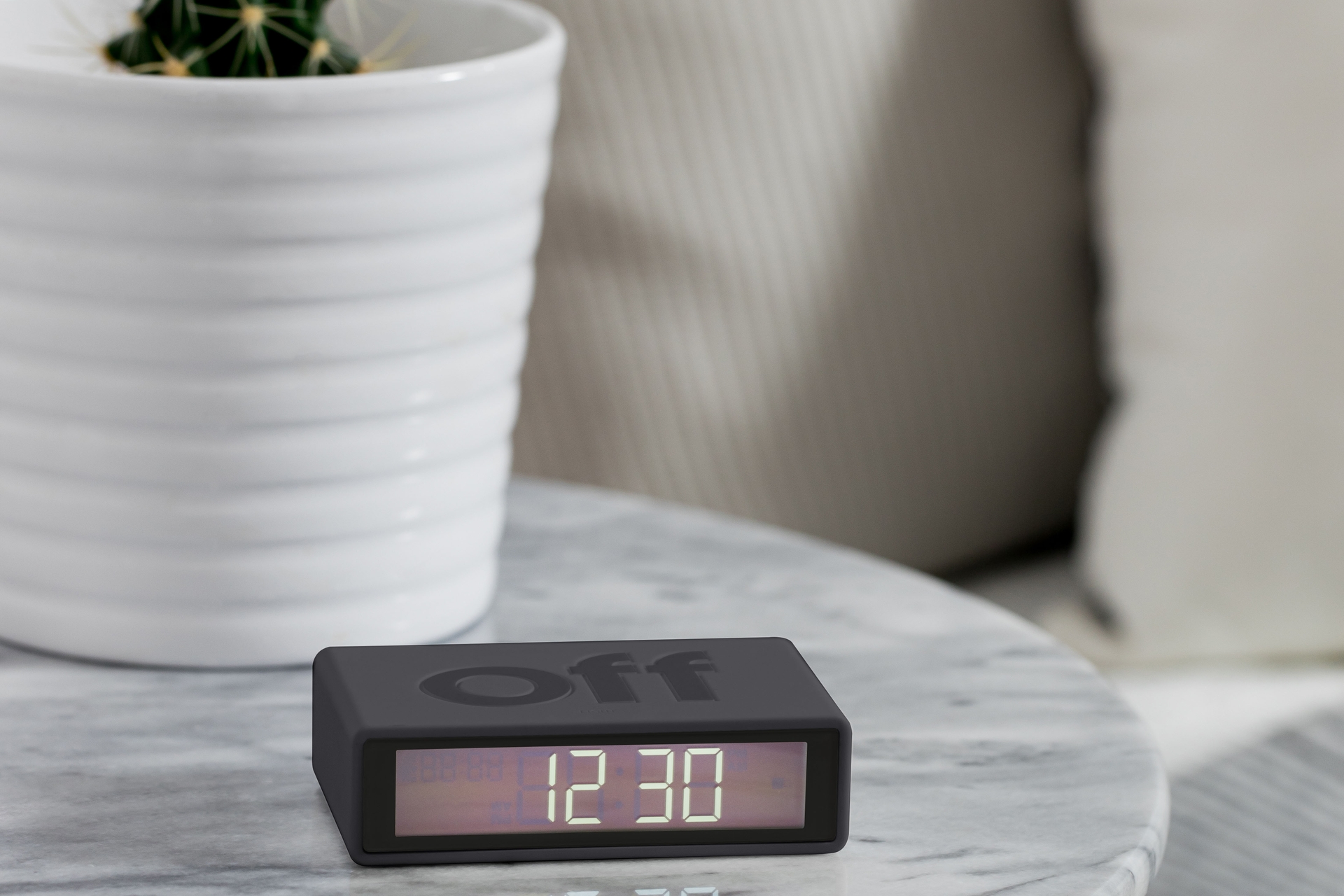 LEXON FLİP PLUS ALARM SAAT, SİYAH FİYATI - Vivense