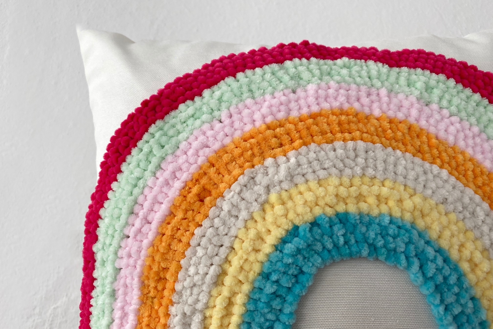 GALİA TASARIM GÖKKUŞAĞI BULUT KADİFE PUNCH YASTIK KIRLENT KILIFI FİYATI ...