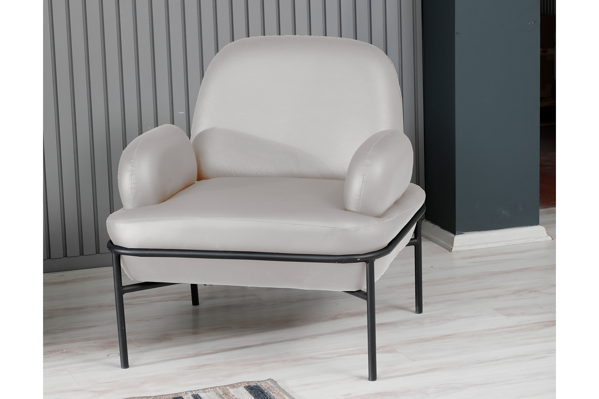 VİANEM DERİ ASTER BERJER, KREM, SİYAH METAL AYAK FİYATI - Vivense