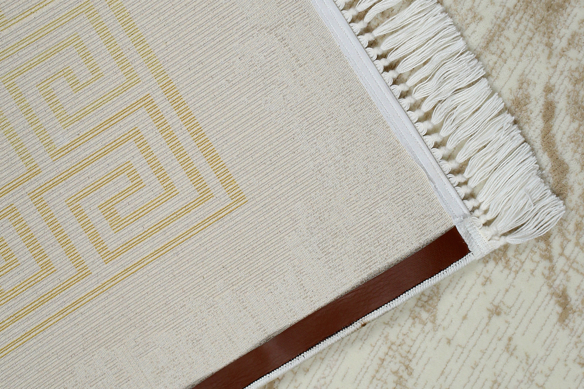 ARZA SERİSİ KLASİK DOKUMA HALI AZRA4546, KREM GOLD FİYATI - Vivense