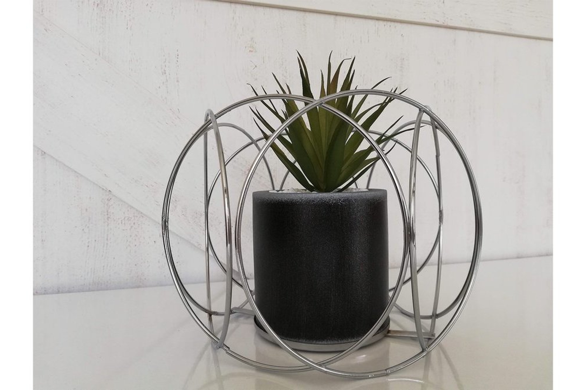 LİV STİL CAGE ÇİÇEKLİ BETON SAKSI