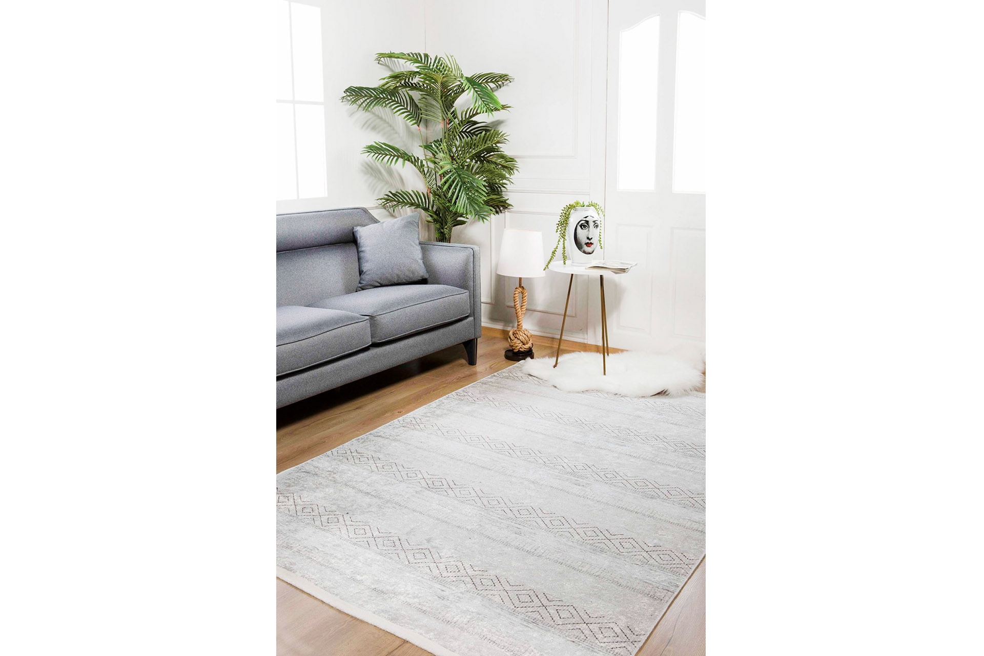 USSO BOHEM BEYAZ RENK YIKANABİLİR HALI HLN750 300X400