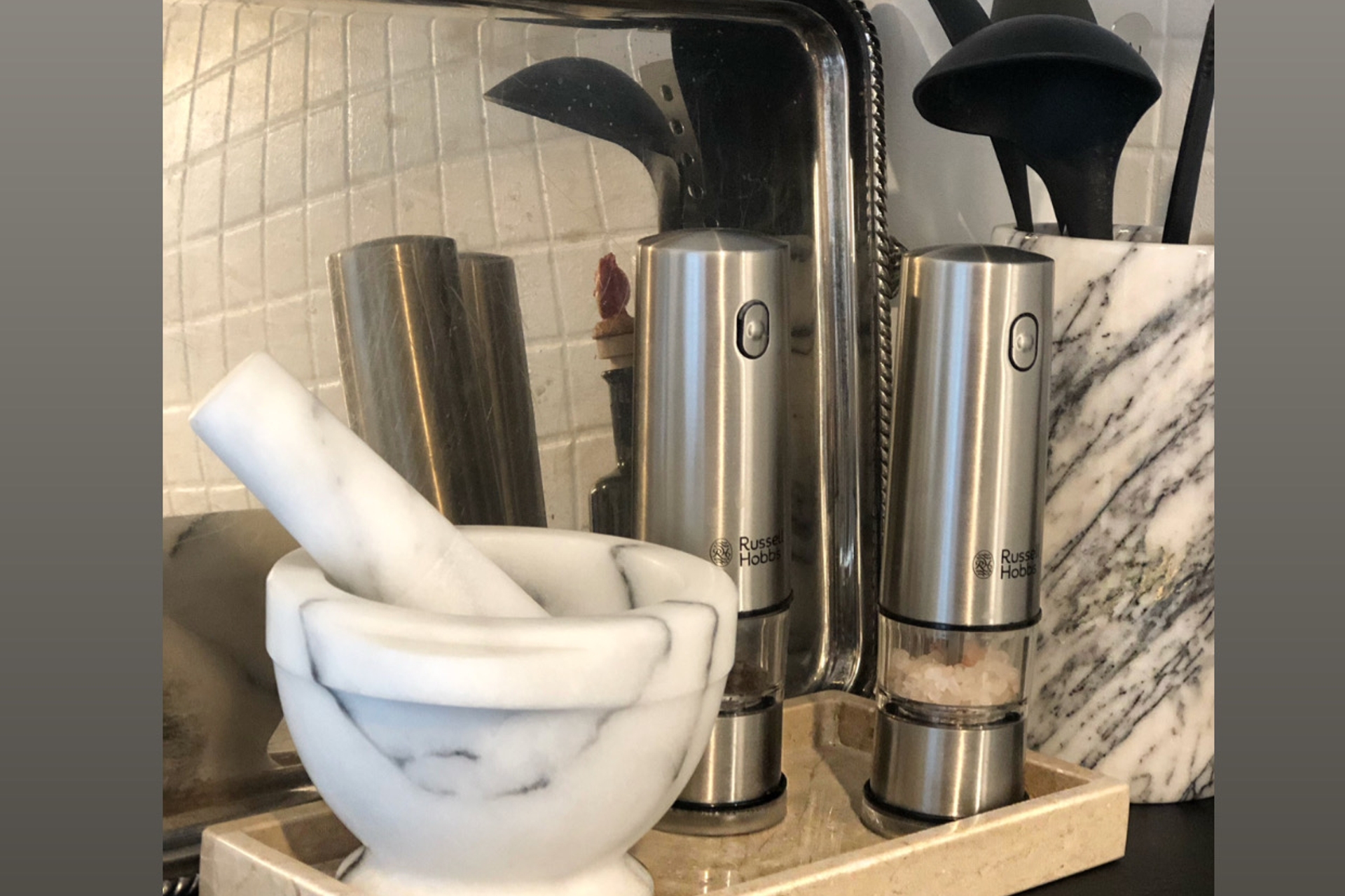 BEIGE MARTA - BEJ MERMER TEPSİ FİYATI - Vivense