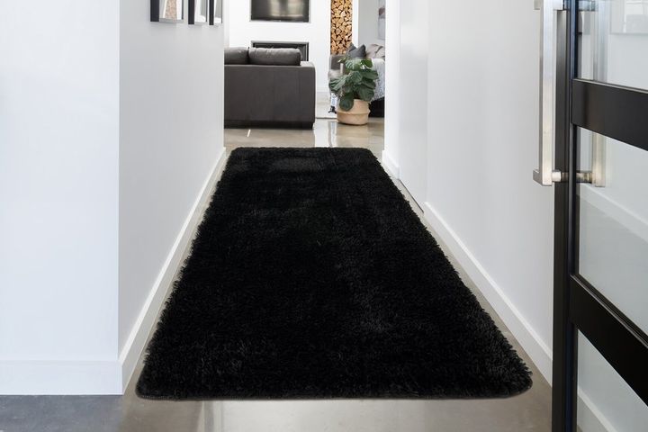 Masis Monochrome Runner 80 x 100 cm, Black | Vivense London